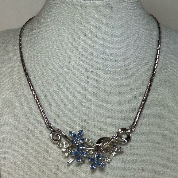 Trifari | Jewelry | Vintage Trifari Starflower Necklace 951 Alfred ...